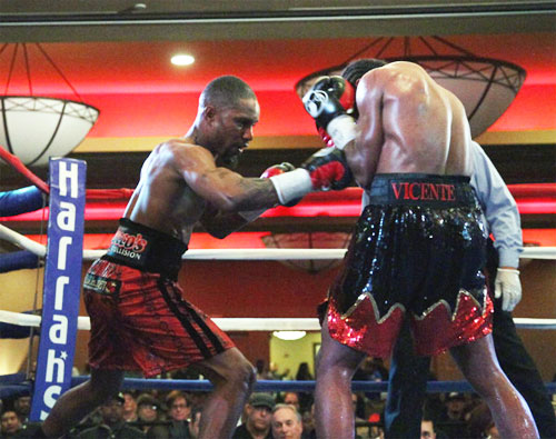 PHILLY BOXING HISTORY - March 21, 2014 - Eric Hunter Wins USBA Title