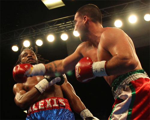PHILLY BOXING HISTORY - November 21, 2014 - Robinson Kills the Body ...
