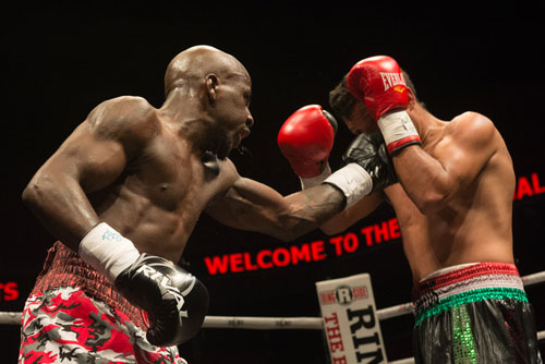 PHILLY BOXING HISTORY - April 29, 2017 - Farmer Wins One-Handed